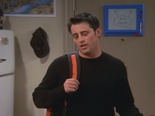 Friends.S06E20.The.One.With.Mac.And.C.H.E.E.S.E——一个机器人的脸（Joey正在拍摄《Mac ...